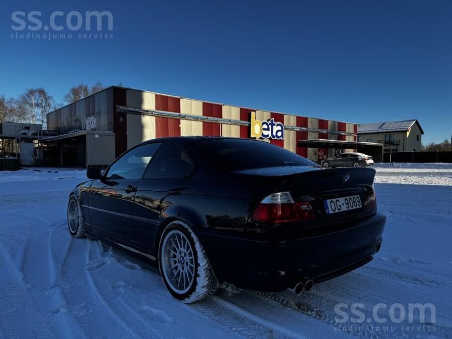 Blue BMW 320 2004 in Liepaja, with an engine capacity of 2.00 L and mileage of 249 thousand km for 4990 €, photo 4 on AUTOMOTO.COM.LV