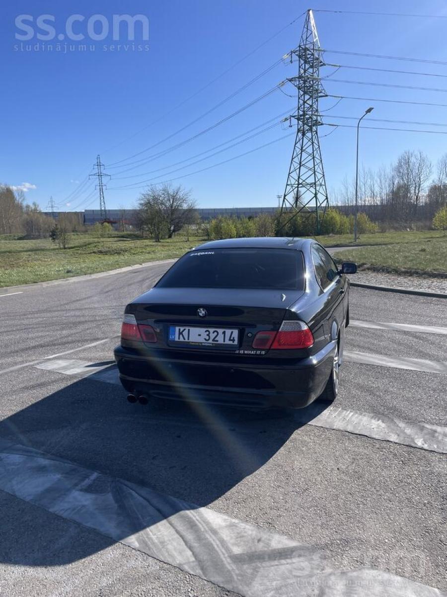 Blue BMW 320 2004 in Riga, with an engine capacity of 2.00 L and mileage of 392 thousand km for 3500 €, photo 5 on AUTOMOTO.COM.LV