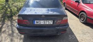 Blue BMW 320 2005 in Saldus, with an engine capacity of 2.00 L and mileage of 363 thousand km for 2700 €, photo 5 on AUTOMOTO.COM.LV