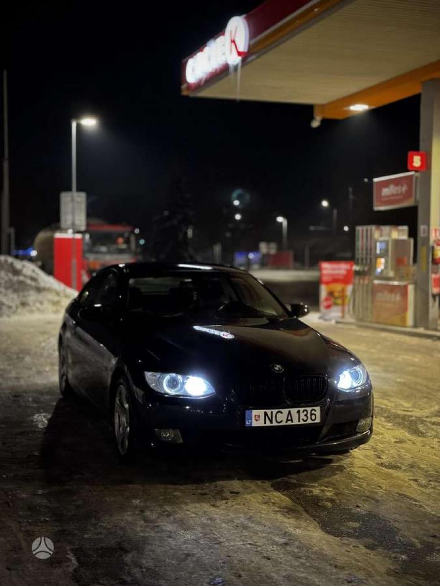 Zils BMW 320 2007 Kauņa, ar dzinēja tilpumu 2.00 L un nobraukumu 182 tūkst. km par 6700 €, foto 1 vietnē AUTOMOTO.COM.LV