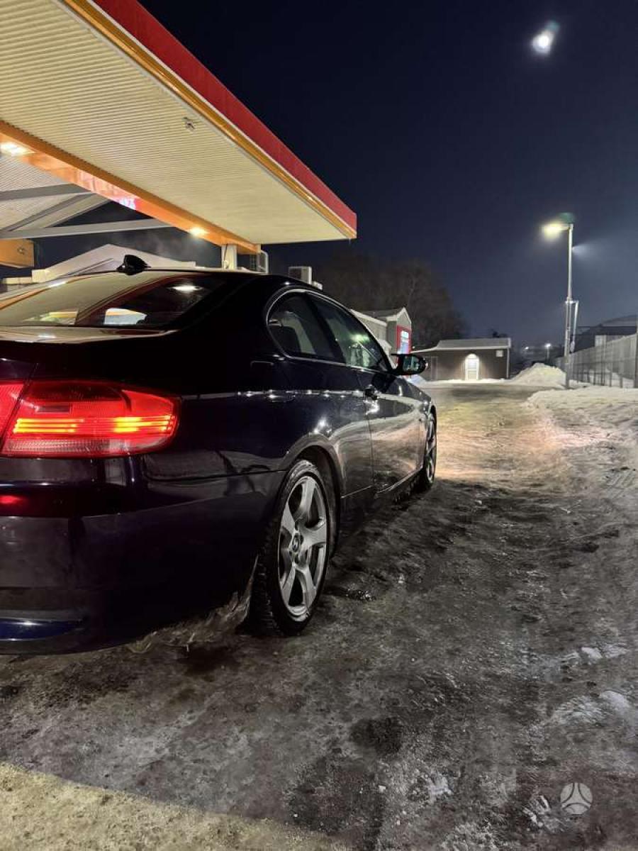 Zils BMW 320 2007 Kauņa, ar dzinēja tilpumu 2.00 L un nobraukumu 182 tūkst. km par 6700 €, foto 5 vietnē AUTOMOTO.COM.LV