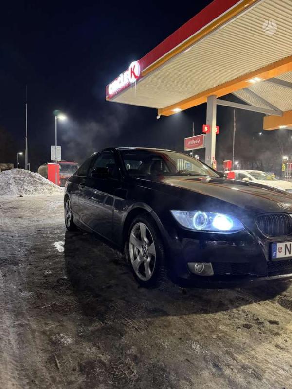Zils BMW 320 2007 Kauņa, ar dzinēja tilpumu 2.00 L un nobraukumu 182 tūkst. km par 6700 €, foto 8 vietnē AUTOMOTO.COM.LV