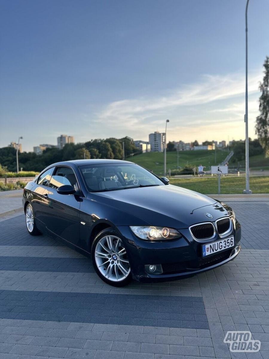 Blue BMW 320 2008 in Kaunas, with an engine capacity of 2.00 L and mileage of 380 thousand km for 3950 €, photo 3 on AUTOMOTO.COM.LV