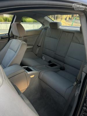 Blue BMW 320 2008 in Kaunas, with an engine capacity of 2.00 L and mileage of 380 thousand km for 3950 €, photo 8 on AUTOMOTO.COM.LV