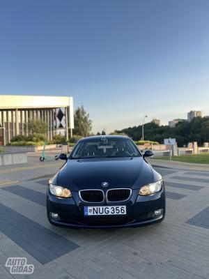 Blue BMW 320 2008 in Kaunas, with an engine capacity of 2.00 L and mileage of 380 thousand km for 3950 €, photo 18 on AUTOMOTO.COM.LV