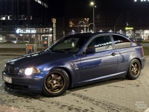 Zils BMW 320 2003 Viļņa, ar dzinēja tilpumu 2.00 L un nobraukumu 369 tūkst. km par 1450 €, foto  vietnē AUTOMOTO.COM.LV