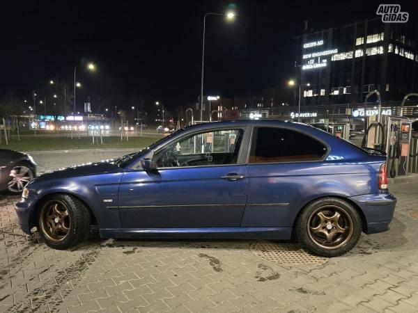 Blue BMW 320 2003 in Vilnius, with an engine capacity of 2.00 L and mileage of 369 thousand km for 1450 €, photo 3 on AUTOMOTO.COM.LV