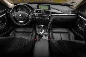 Blue BMW 320 2017 in Jelgava, with an engine capacity of 2.00 L and mileage of 172 thousand km for 17900 €, photo 9 on AUTOMOTO.COM.LV