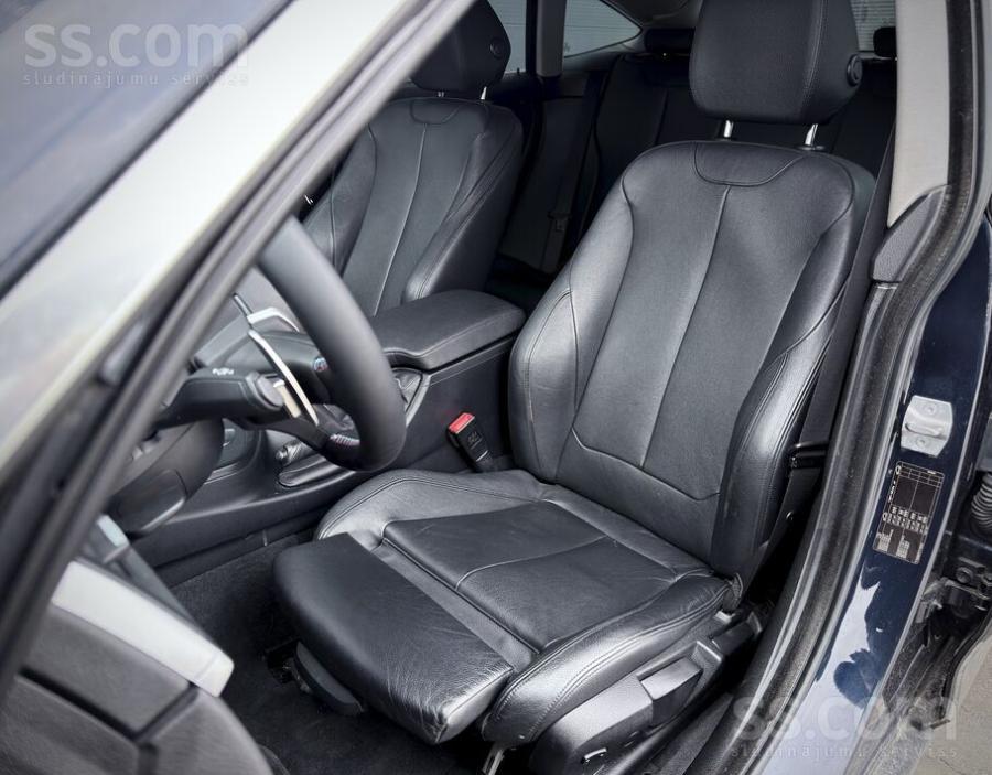 Blue BMW 320 2018 in Riga, with an engine capacity of 2.00 L and mileage of 225 thousand km for 14650 €, photo 10 on AUTOMOTO.COM.LV