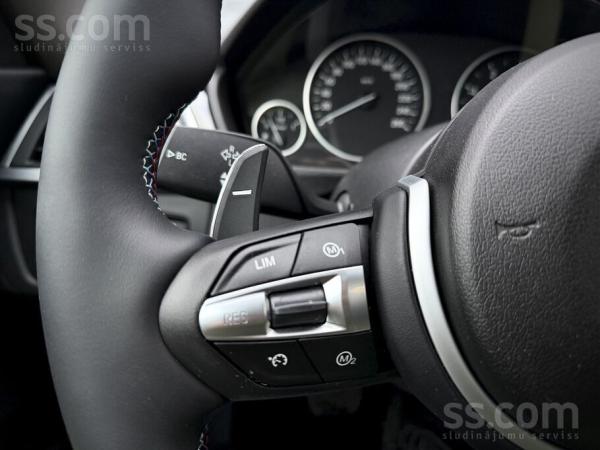 Blue BMW 320 2018 in Riga, with an engine capacity of 2.00 L and mileage of 225 thousand km for 14650 €, photo 10 on AUTOMOTO.COM.LV
