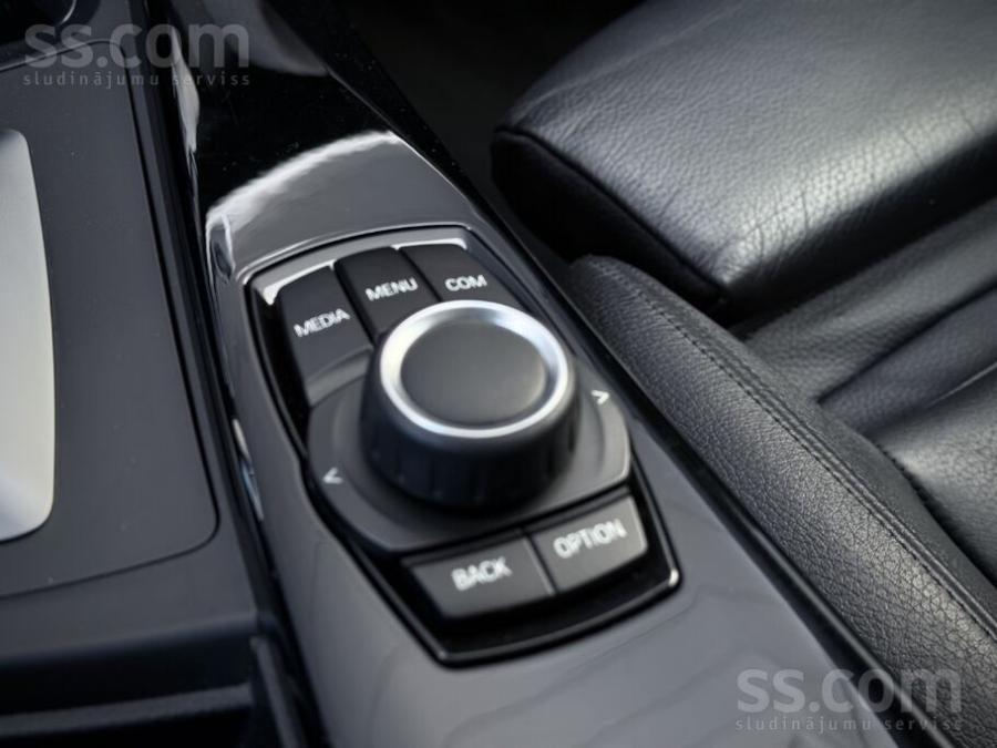 Blue BMW 320 2018 in Riga, with an engine capacity of 2.00 L and mileage of 225 thousand km for 14650 €, photo 15 on AUTOMOTO.COM.LV