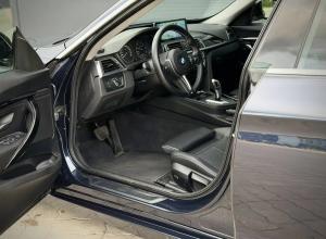 Blue BMW 320 2018 in Riga, with an engine capacity of 2.00 L and mileage of 227 thousand km for 14650 €, photo 10 on AUTOMOTO.COM.LV