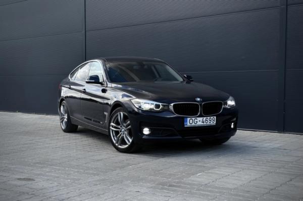 Blue BMW 320 2018 in Riga, with an engine capacity of 2.00 L and mileage of 222 thousand km for 14995 €, photo 4 on AUTOMOTO.COM.LV