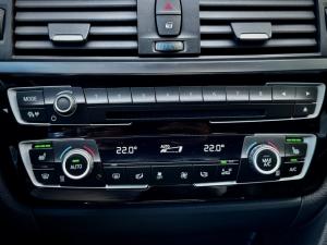 Blue BMW 320 2018 in Riga, with an engine capacity of 2.00 L and mileage of 222 thousand km for 14995 €, photo 16 on AUTOMOTO.COM.LV