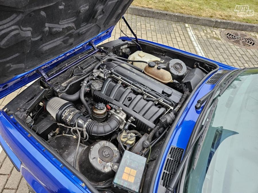 Blue BMW 320 1985 in Joniskis, with an engine capacity of 2.00 L and mileage of 265 thousand km for 5700 €, photo 11 on AUTOMOTO.COM.LV