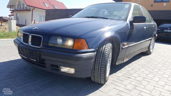 Blue BMW 320 1991 in Kaunas, with an engine capacity of 2.00 L and mileage of 67 thousand km for 3000 €, photo 2 on AUTOMOTO.COM.LV