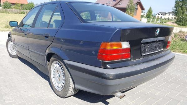 Blue BMW 320 1991 in Kaunas, with an engine capacity of 2.00 L and mileage of 67 thousand km for 3000 €, photo 4 on AUTOMOTO.COM.LV