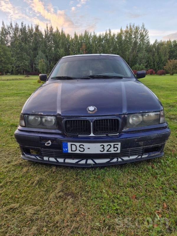 БМВ 320 1995 в Талси на AUTOMOTO.COM.LV Синий БМВ 320 1995 в Талси, объемом двигателя 2.80 л и пробегом 355 тыс. км за 3500 €, фото 4 на AUTOMOTO.COM.LV