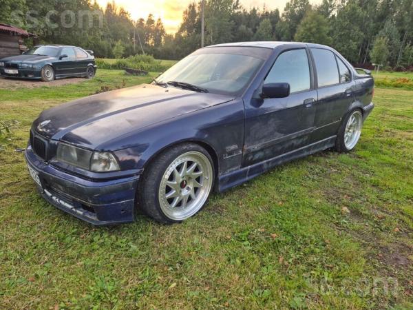 БМВ 320 1995 в Талси на AUTOMOTO.COM.LV Синий БМВ 320 1995 в Талси, объемом двигателя 2.80 л и пробегом 355 тыс. км за 3500 €, фото 5 на AUTOMOTO.COM.LV