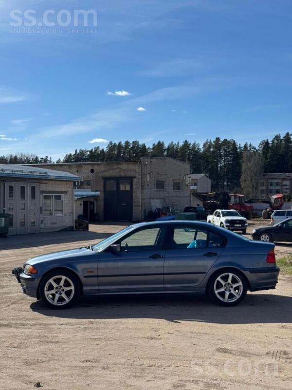 Zils BMW 320 1998 Valka, ar dzinēja tilpumu 2.00 L un nobraukumu 231 tūkst. km par 2700 €, foto 6 vietnē AUTOMOTO.COM.LV