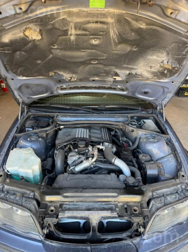 Zils BMW 320 1998 Valka, ar dzinēja tilpumu 2.00 L un nobraukumu 231 tūkst. km par 2700 €, foto 7 vietnē AUTOMOTO.COM.LV
