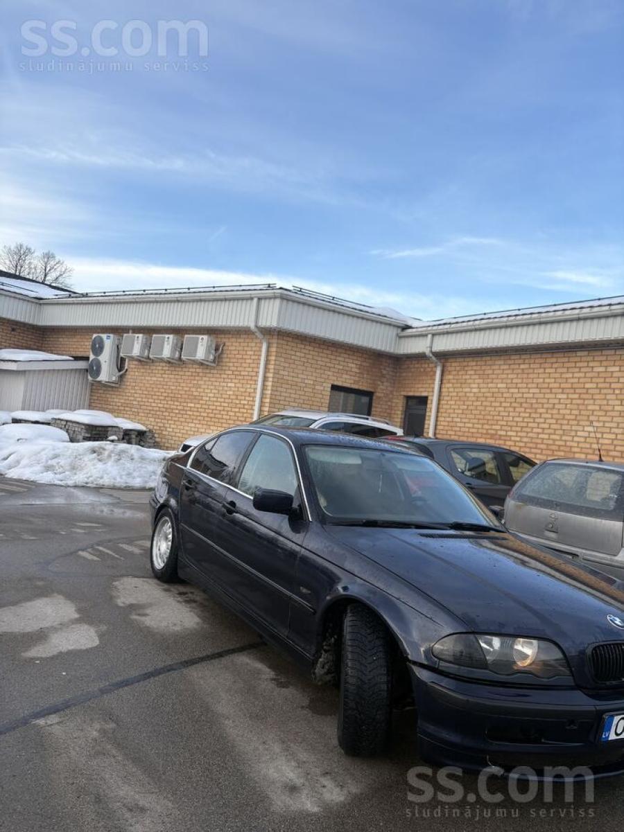 Blue BMW 320 1998 in Saldus, with an engine capacity of 2.00 L and mileage of 450 thousand km for 1700 €, photo 3 on AUTOMOTO.COM.LV
