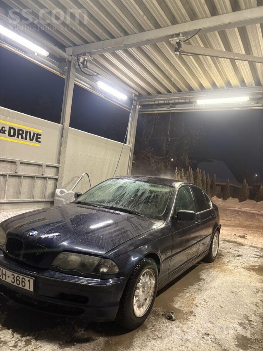Синий БМВ 320 1998 в Салдус, объемом двигателя 2.00 л и пробегом 450 тыс. км за 1800 €, фото 1 на AUTOMOTO.COM.LV