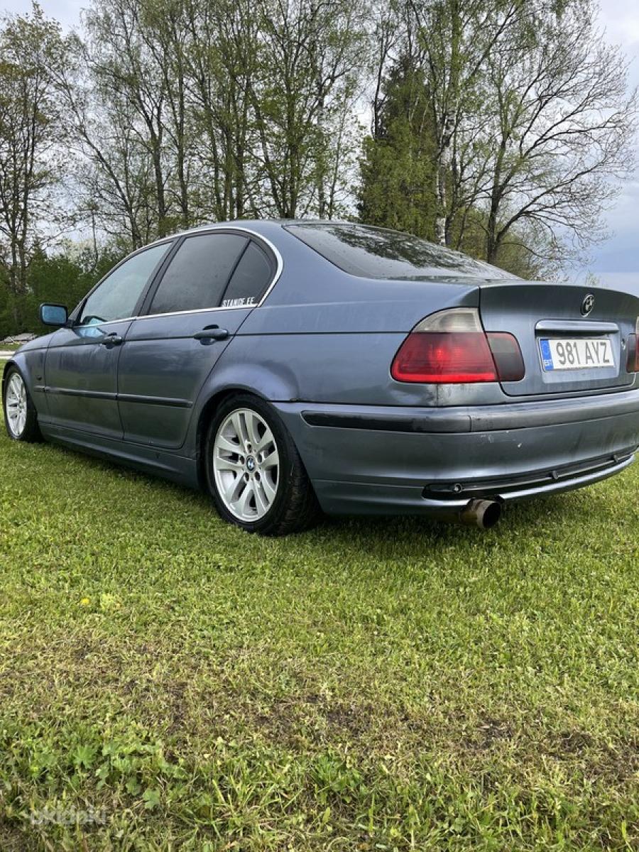 Zils BMW 320 1998 Pērnava, ar dzinēja tilpumu 2.50 L un nobraukumu 369 tūkst. km par 2000 €, foto 13 vietnē AUTOMOTO.COM.LV