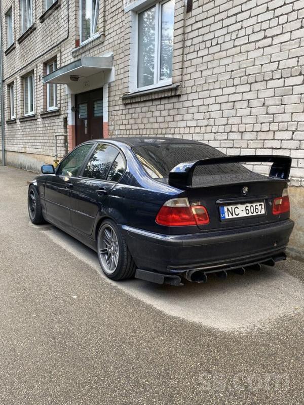 Blue BMW 320 1999 in Riga, with an engine capacity of 2.00 L and mileage of 309 thousand km for 2600 €, photo 1 on AUTOMOTO.COM.LV