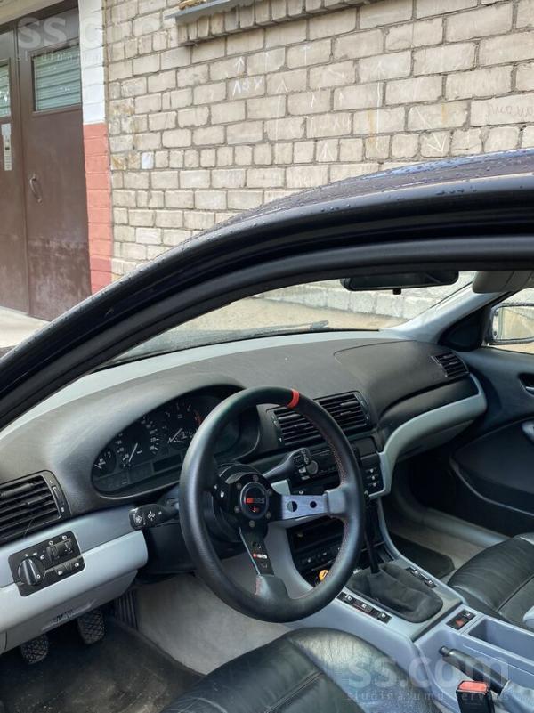 Blue BMW 320 1999 in Riga, with an engine capacity of 2.00 L and mileage of 309 thousand km for 2600 €, photo 4 on AUTOMOTO.COM.LV