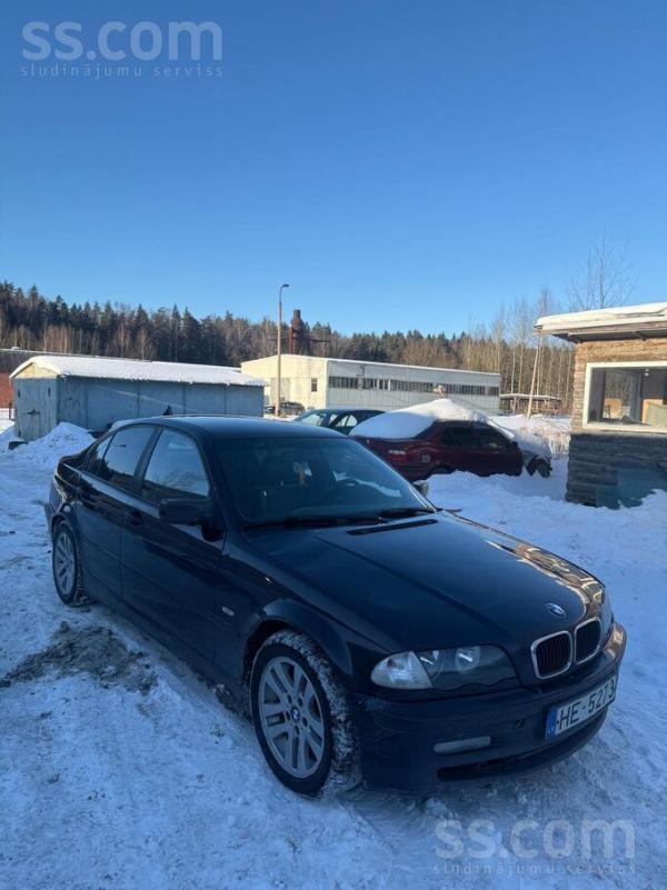 Blue BMW 320 2000 in Ogre, with an engine capacity of 2.00 L and mileage of 493 thousand km for 1600 €, photo 2 on AUTOMOTO.COM.LV