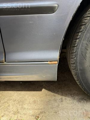 Zils BMW 320 2000 Rīga, ar dzinēja tilpumu 2.00 L un nobraukumu 304 tūkst. km par 1500 €, foto 14 vietnē AUTOMOTO.COM.LV