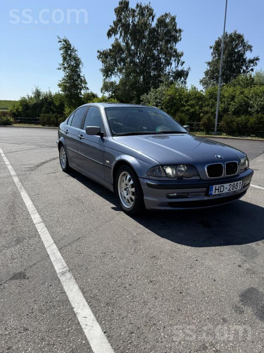 Zils BMW 320 2000 Rīga, ar dzinēja tilpumu 2.00 L un nobraukumu 304 tūkst. km par 1500 €, foto 4 vietnē AUTOMOTO.COM.LV