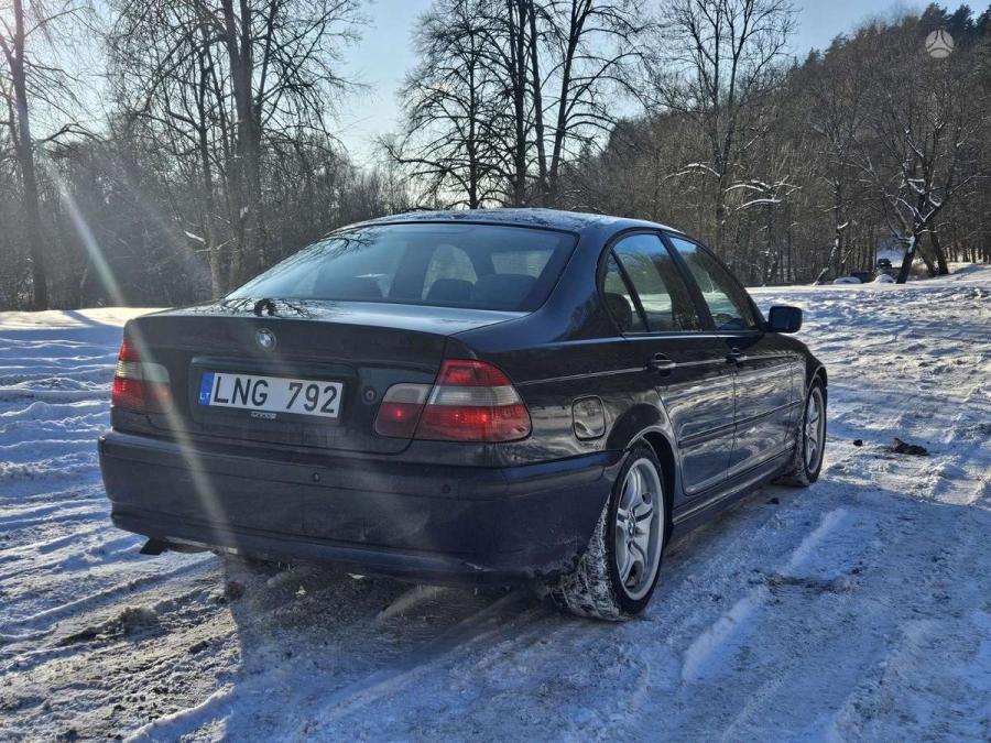 Blue BMW 320 2001 in Vilnius, with an engine capacity of 2.00 L and mileage of 380 thousand km for 1400 €, photo 2 on AUTOMOTO.COM.LV