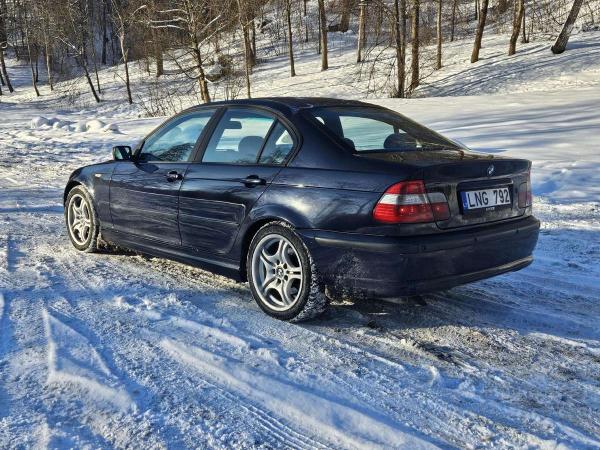 Blue BMW 320 2001 in Vilnius, with an engine capacity of 2.00 L and mileage of 380 thousand km for 1400 €, photo 4 on AUTOMOTO.COM.LV