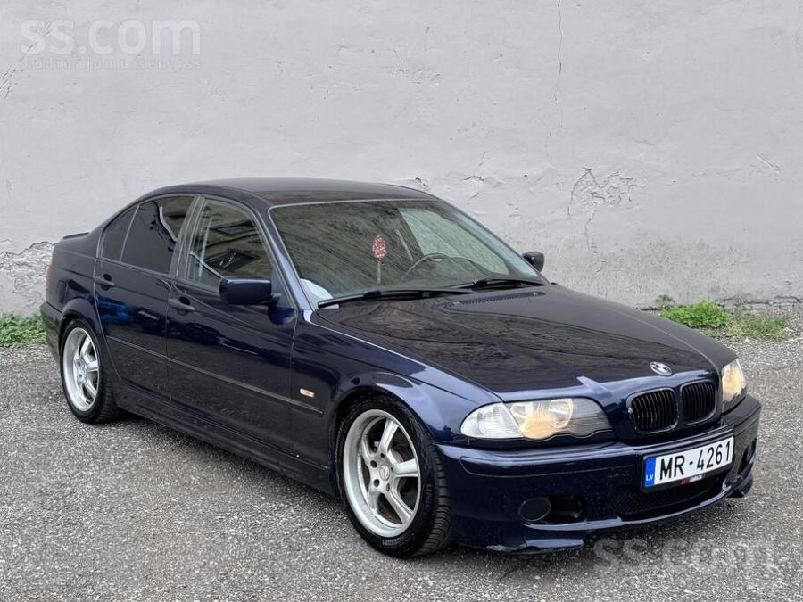 Blue BMW 320 2001 in Riga, with an engine capacity of 2.00 L and mileage of 413 thousand km for 1990 €, photo 1 on AUTOMOTO.COM.LV