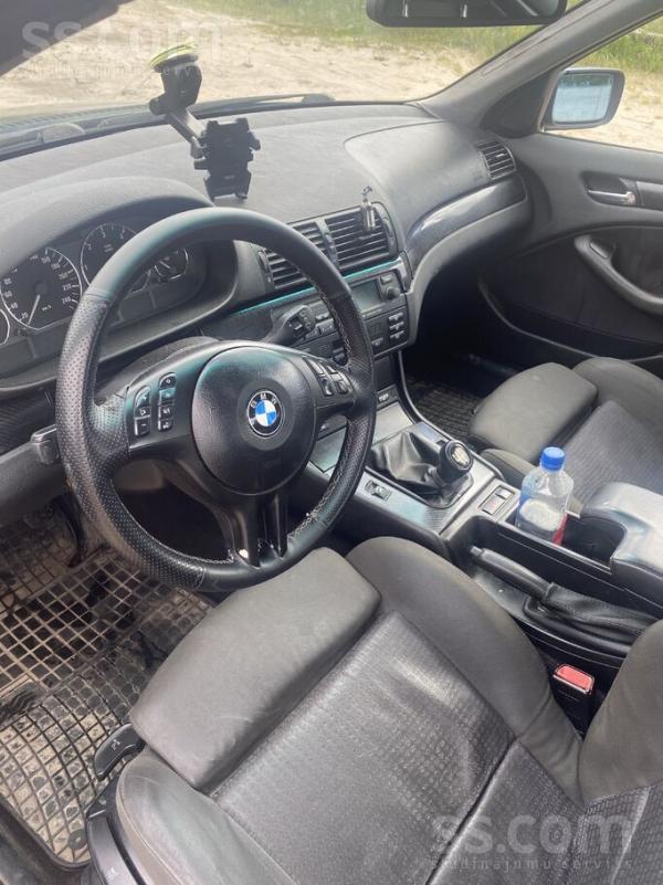 Blue BMW 320 2001 in Riga, with an engine capacity of 2.00 L and mileage of 522 thousand km for 1550 €, photo 6 on AUTOMOTO.COM.LV