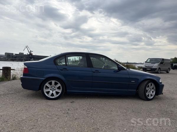 Blue BMW 320 2001 in Riga, with an engine capacity of 2.00 L and mileage of 250 thousand km for 2250 €, photo 4 on AUTOMOTO.COM.LV