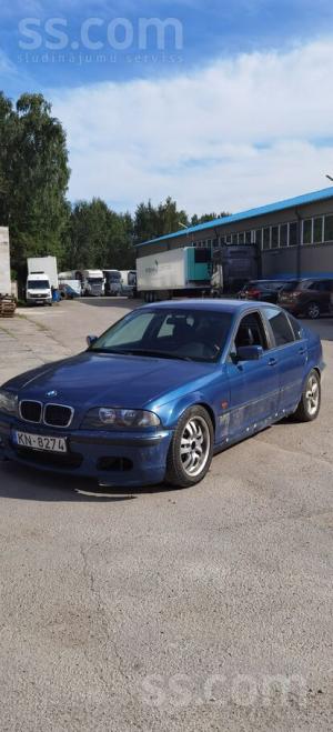 Blue BMW 320 2001 in Riga, with an engine capacity of 2.00 L and mileage of 327 thousand km for 1400 €, photo 3 on AUTOMOTO.COM.LV