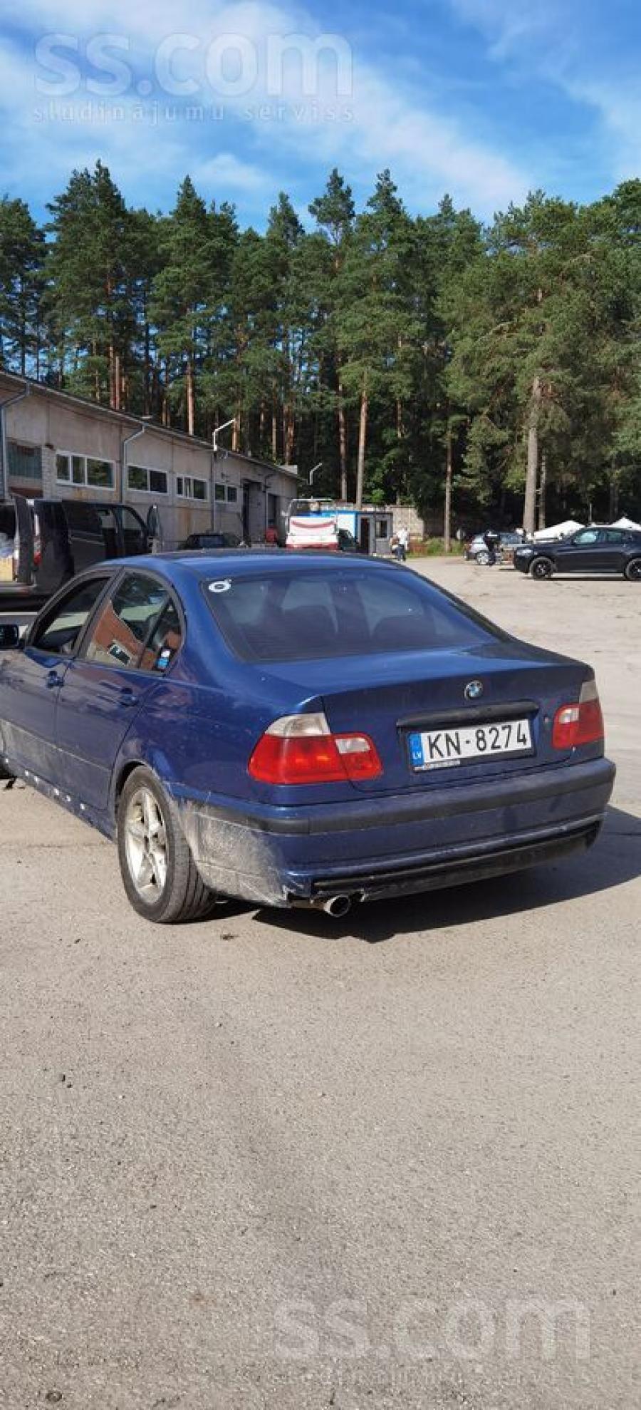 Blue BMW 320 2001 in Riga, with an engine capacity of 2.00 L and mileage of 327 thousand km for 1400 €, photo 4 on AUTOMOTO.COM.LV