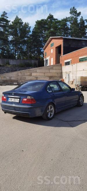 Blue BMW 320 2001 in Riga, with an engine capacity of 2.00 L and mileage of 327 thousand km for 1400 €, photo 5 on AUTOMOTO.COM.LV