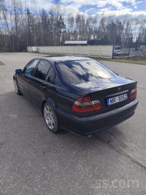 Zils BMW 320 2002 Rīga, ar dzinēja tilpumu 2.00 L un nobraukumu 385 tūkst. km par 2300 €, foto 5 vietnē AUTOMOTO.COM.LV