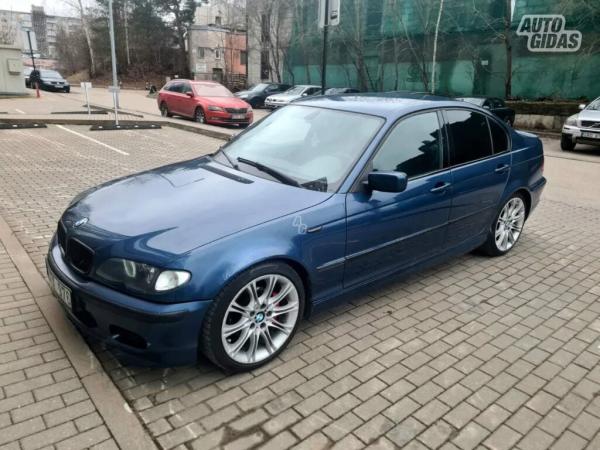 Blue BMW 320 2002 in Vilnius, with an engine capacity of 2.00 L and mileage of 300 thousand km for 1700 €, photo 4 on AUTOMOTO.COM.LV