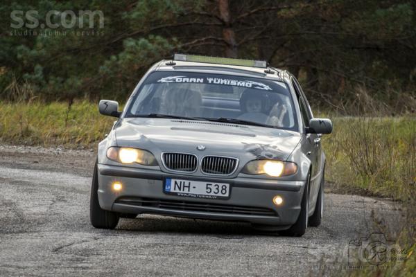 Zils BMW 320 2002 Dobele, ar dzinēja tilpumu 2.20 L un nobraukumu 233 tūkst. km par 3500 €, foto 7 vietnē AUTOMOTO.COM.LV