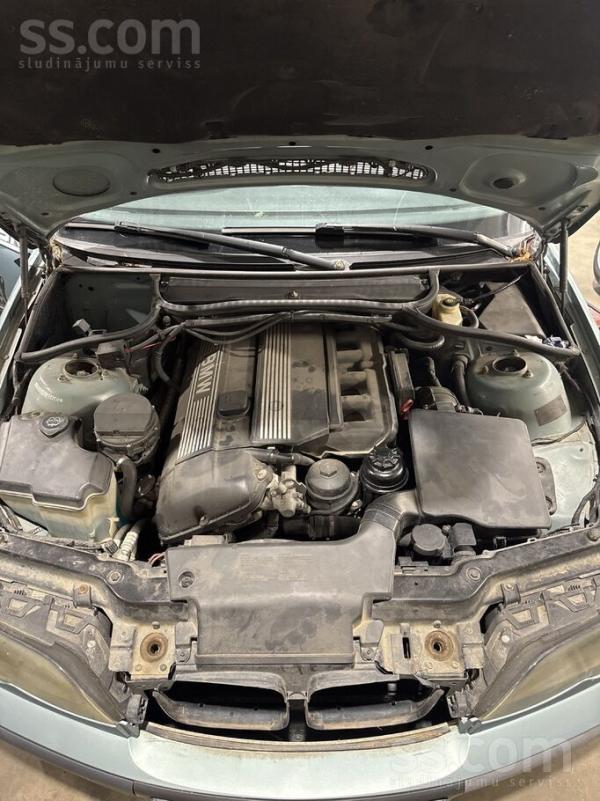Zils BMW 320 2002 Dobele, ar dzinēja tilpumu 2.20 L un nobraukumu 233 tūkst. km par 3500 €, foto 10 vietnē AUTOMOTO.COM.LV