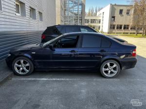 Zils BMW 320 2003 Kauņa, ar dzinēja tilpumu 2.00 L un nobraukumu 460 tūkst. km par 650 €, foto  vietnē AUTOMOTO.COM.LV
