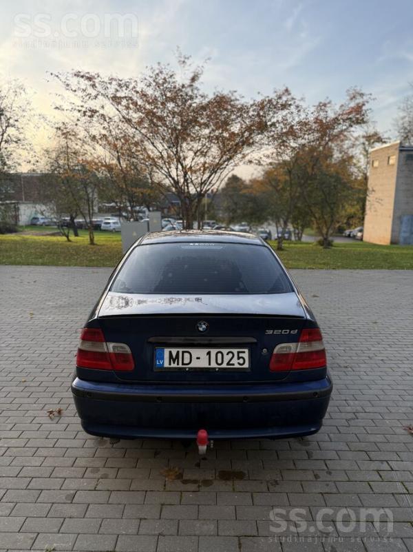 БМВ 320 2003 в Балви на AUTOMOTO.COM.LV Синий БМВ 320 2003 в Балви, объемом двигателя 2.00 л и пробегом 262 тыс. км за 2500 €, фото 4 на AUTOMOTO.COM.LV