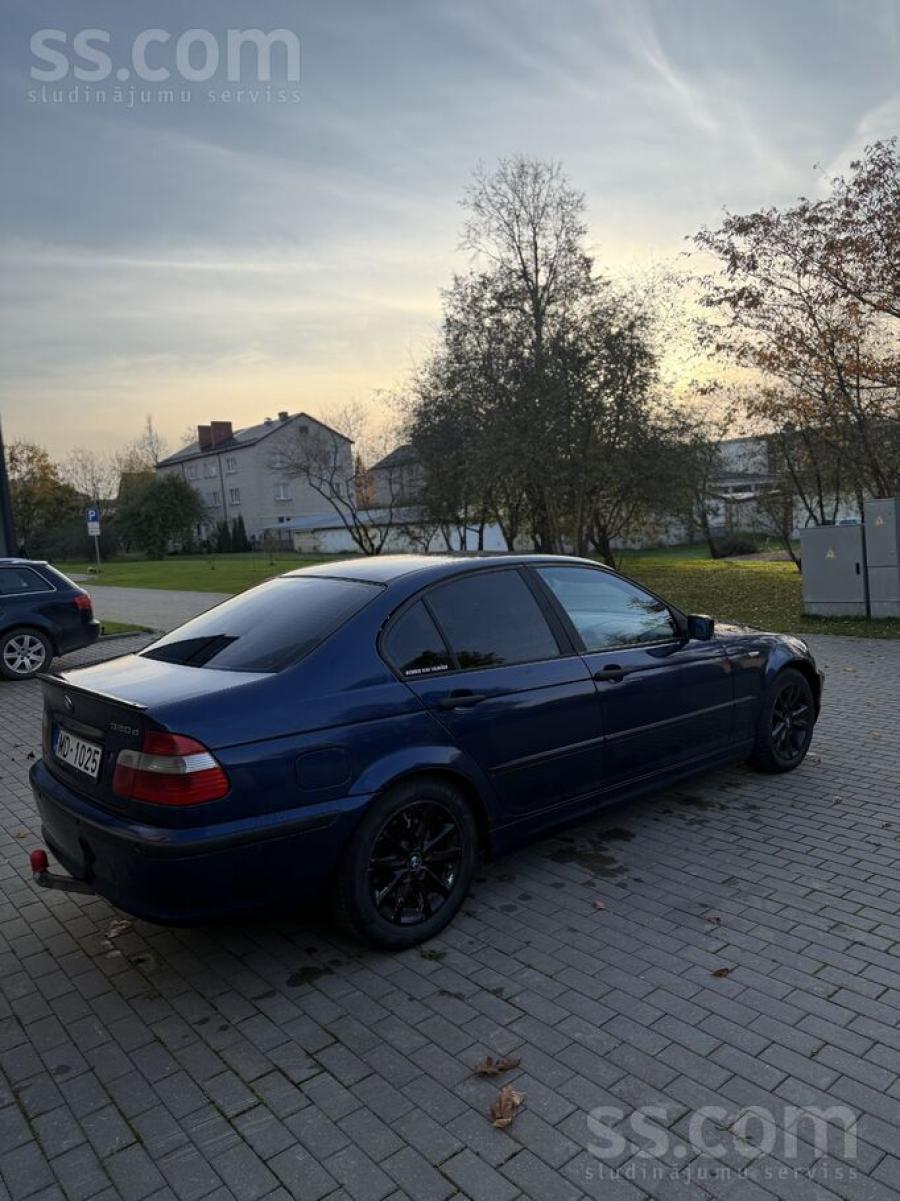 Zils BMW 320 2003 Balvi, ar dzinēja tilpumu 2.00 L un nobraukumu 262 tūkst. km par 2500 €, foto 11 vietnē AUTOMOTO.COM.LV