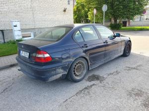Zils BMW 320 2004 Rīga, ar dzinēja tilpumu 2.20 L un nobraukumu 392 tūkst. km par 800 €, foto 3 vietnē AUTOMOTO.COM.LV