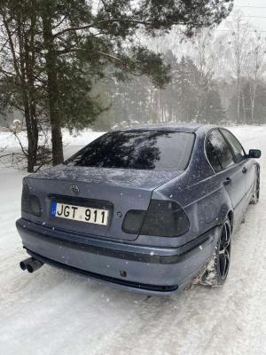 Blue BMW 320 2004 in Kaunas, with an engine capacity of 2.00 L and mileage of 420 thousand km for 1350 €, photo 3 on AUTOMOTO.COM.LV